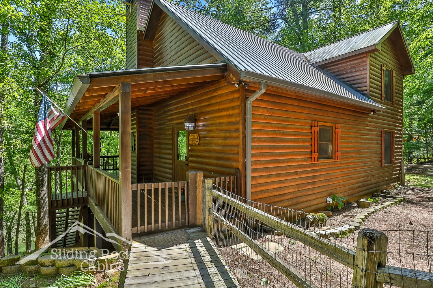 R & R River Retreat | Sliding Rock Cabins®