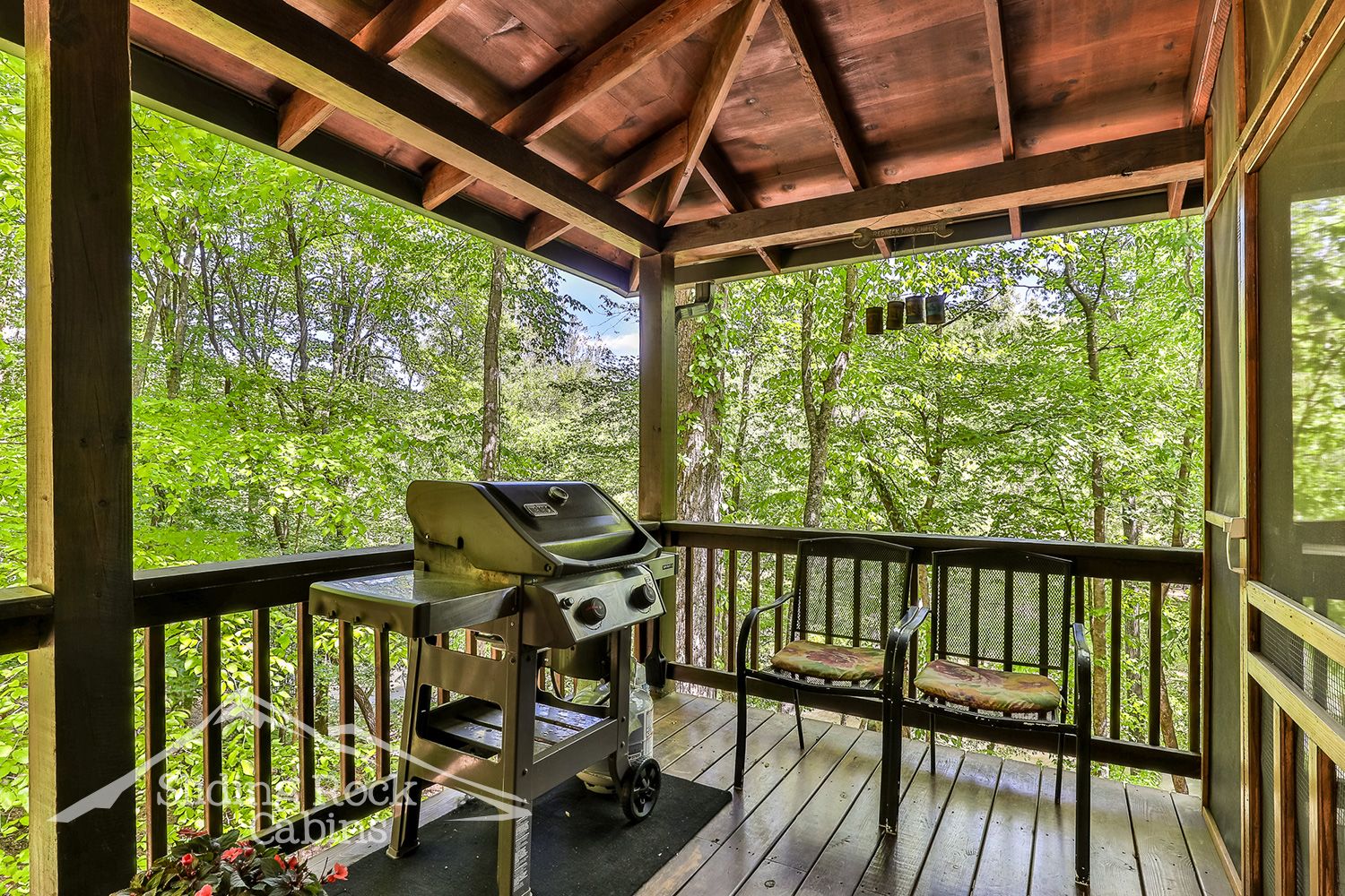 R & R River Retreat | Sliding Rock Cabins®