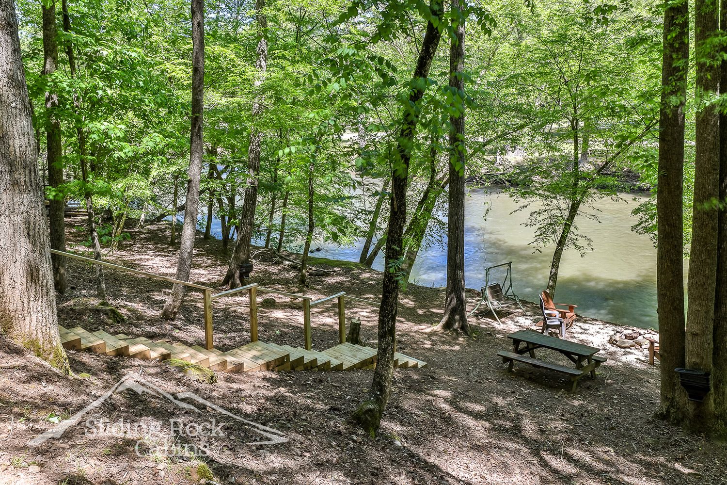 R & R River Retreat | Sliding Rock Cabins®